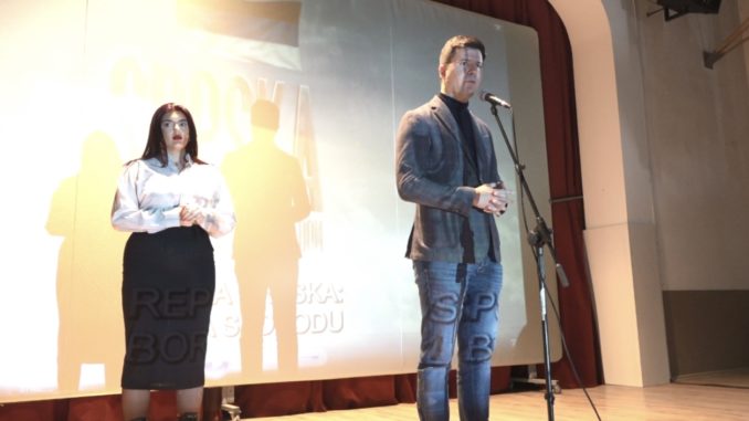 Film ”Republika Srpska: Borba za slobodu” prikazan u Prnjavoru (FOTO) - Prnjavorinfo.com